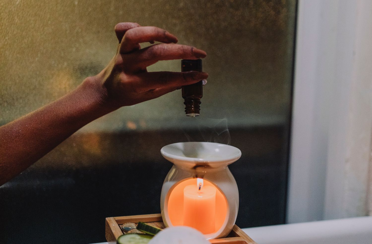 Can You Put Essential Oils In A Wax Warmer? Find Your Answers! - ScentGraph